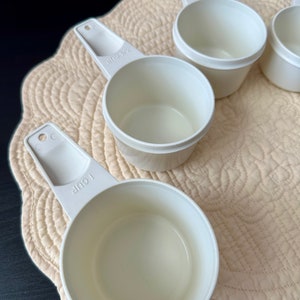 Tupperware White Measuring Cups Complete Set of 6 Vintage Vtg Retro ...