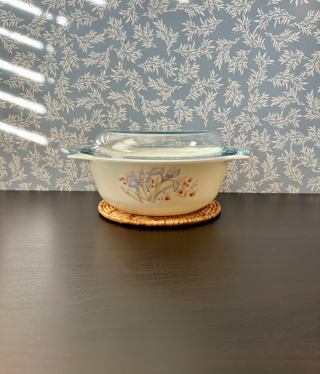 Pyrex England Blue Iris 1.5 Quart Casserole Dish With Glass Lid Vintage ...