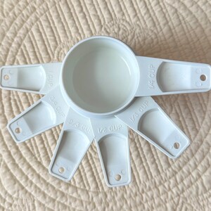 Tupperware White Measuring Cups Complete Set of 6 Vintage Vtg Retro ...