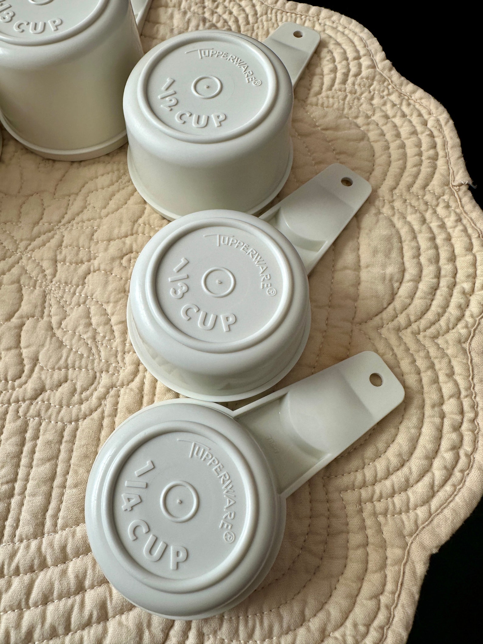 Tupperware White Measuring Cups Complete Set of 6 Vintage Vtg Retro ...