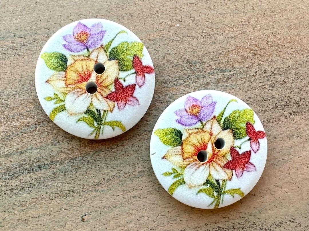 Daffodil Wooden Buttons 6 Piece 3cm Two Holes Flower Button for ...