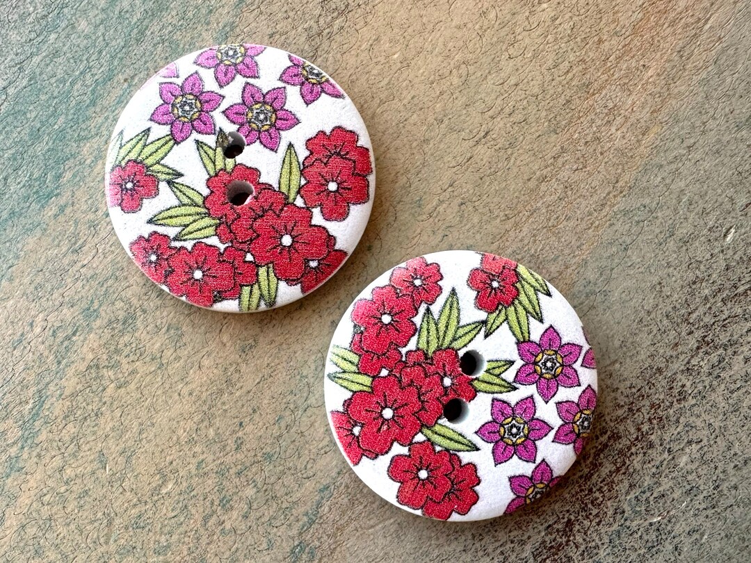 Poppy Field Wood Buttons 6 Piece 3cm Flower Button for Cardigan Gift ...