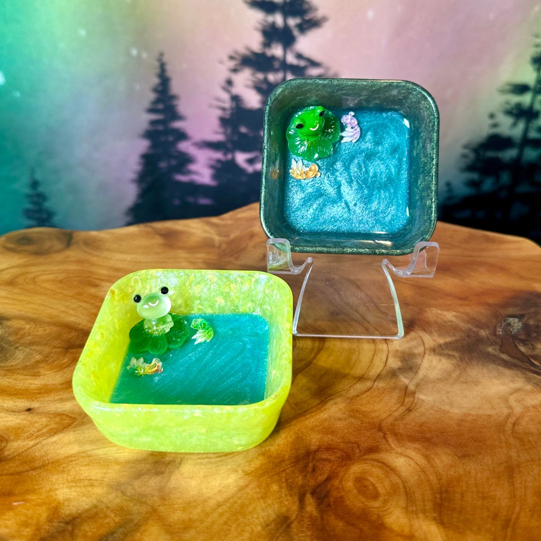 Frog Pond Ring Dish / Koi Fish / Resin Jewelry Tray / Ring Bowl ...