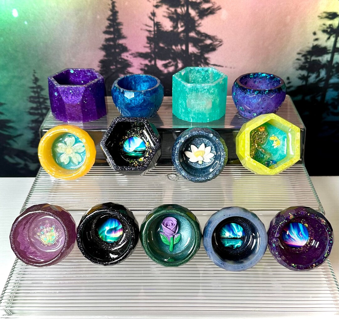 Small peek-a-boo Ring Bowl / Cottage Core / Pill Dish / Handmade Home ...