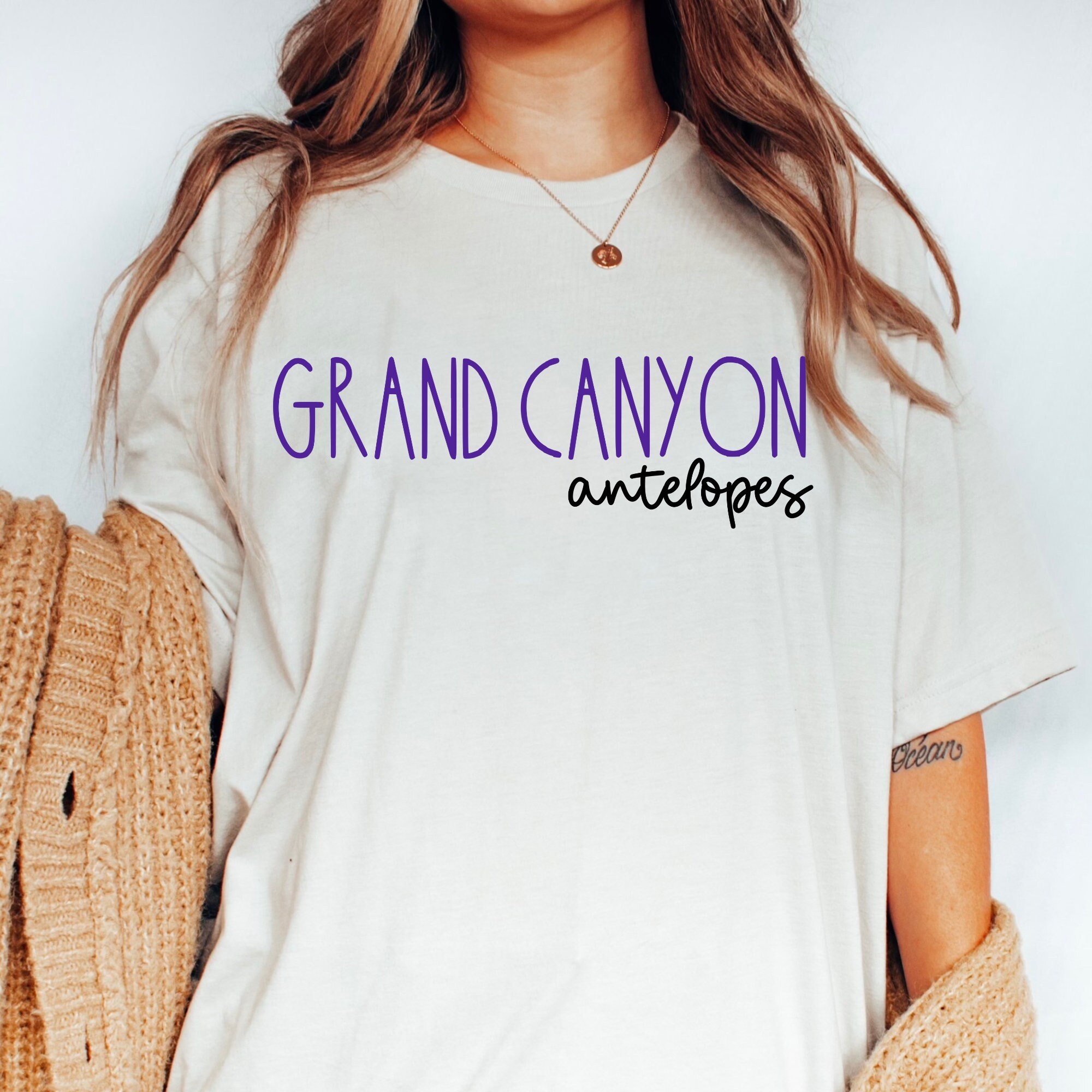 Timeless College T-shirts / Game Day Attire / Personalized Campus Style ...