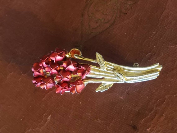 Vintage DM Rose Bouquet Pin - Etsy