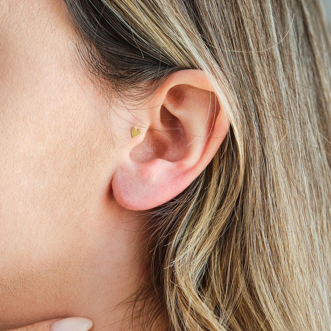 5mm/6mm/8mm Heart Push Pin Labret, Gold Tiny Heart Stud Earrings ...