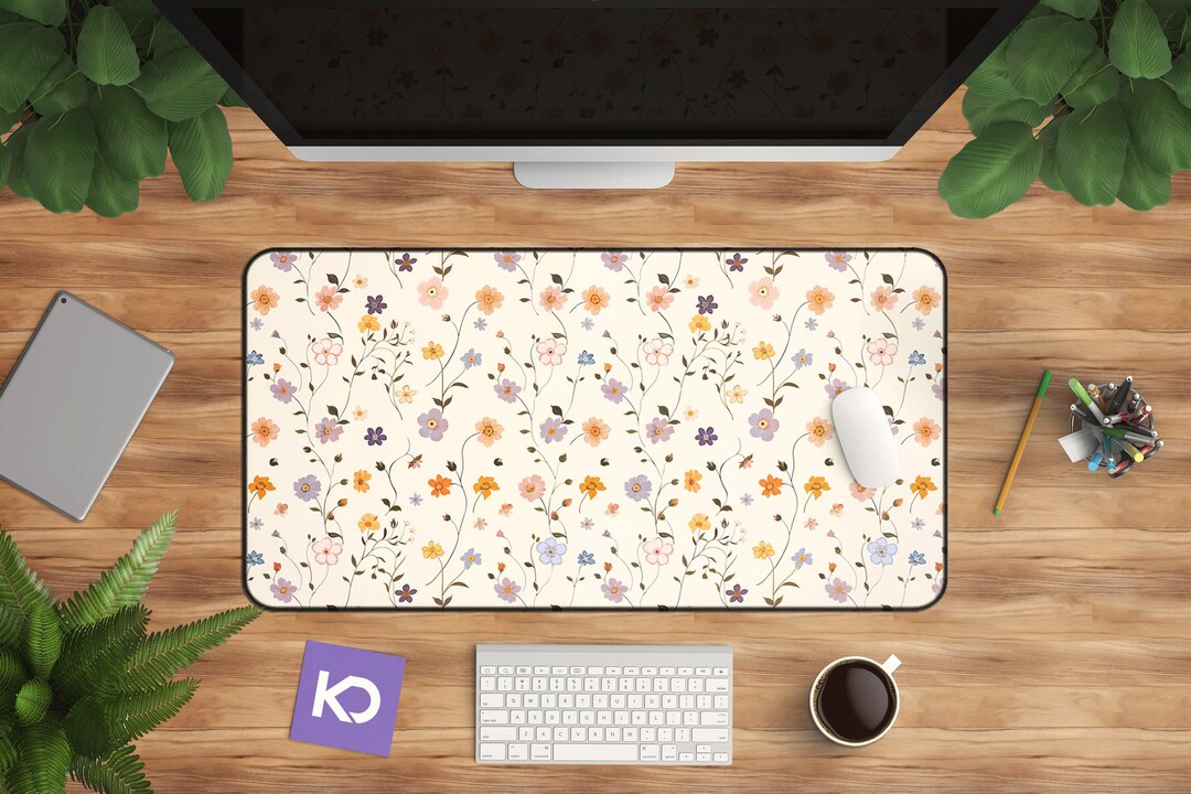 Daisy Mouse Pad: Cute Desk Mat With Pastel Floral Design for a Gift ...