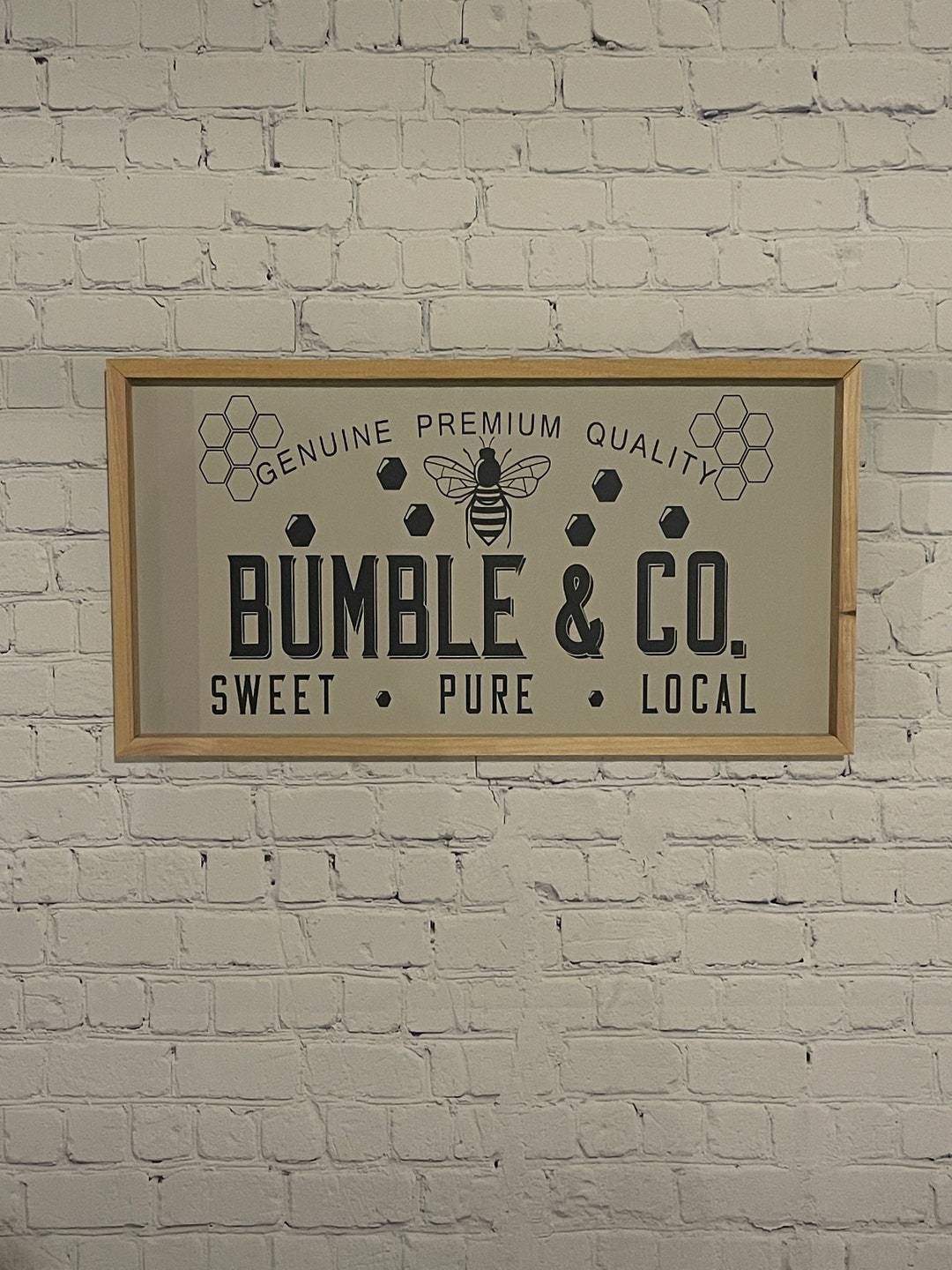 Bee Farm Sign, Vintage Bee Farm Sign, Fresh Honey Sign, Custom ...