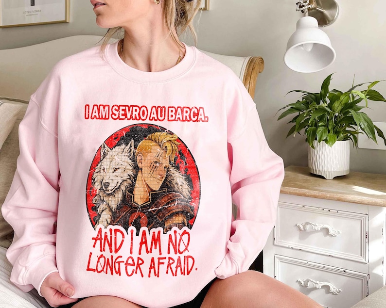 Sevro Red Rising, Omnis Vir Lupus, Howler Hoodie, Book Lover Gift ...