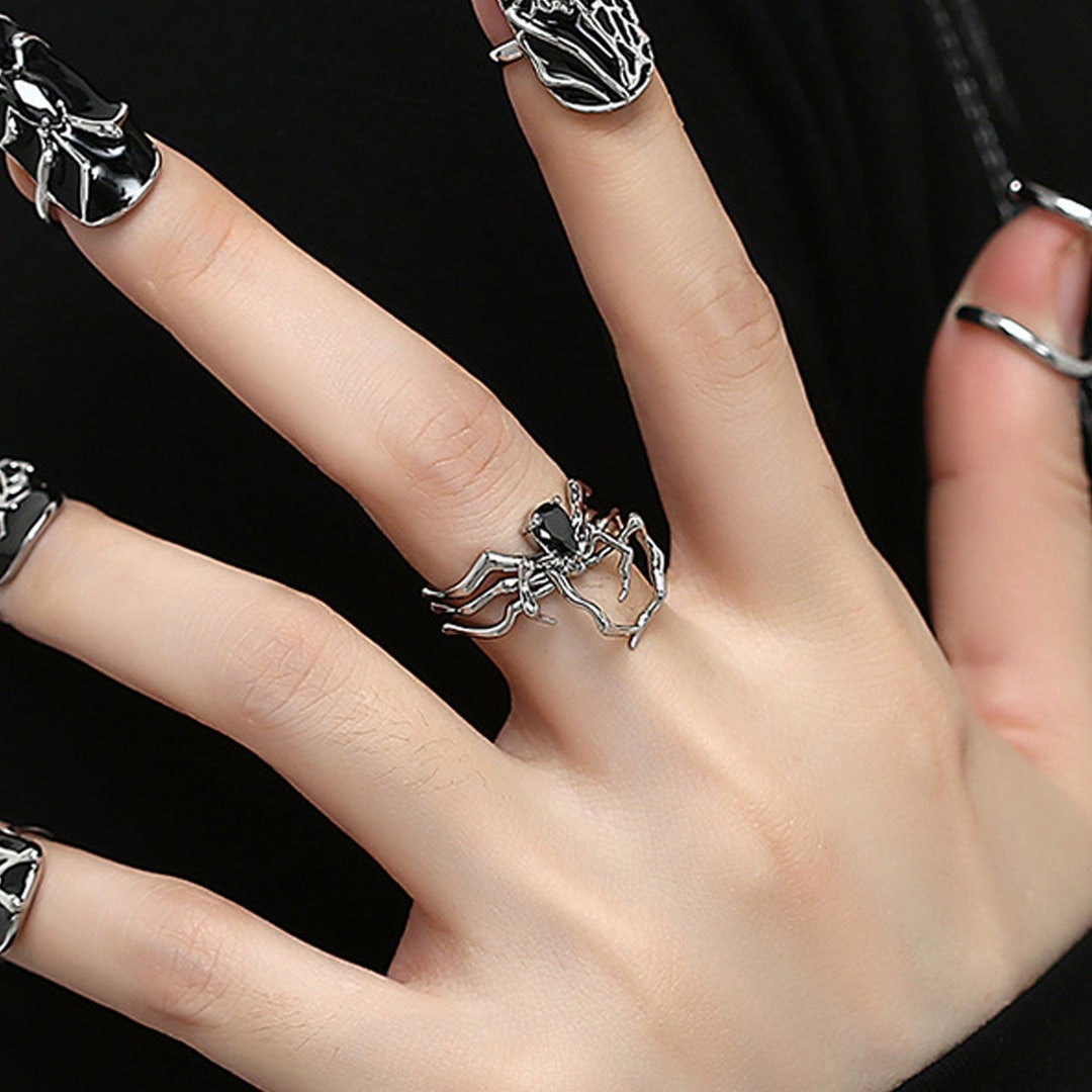 Silver Spider Ring, Sterling Silver Ring Spider, Black Widdow Ring in ...