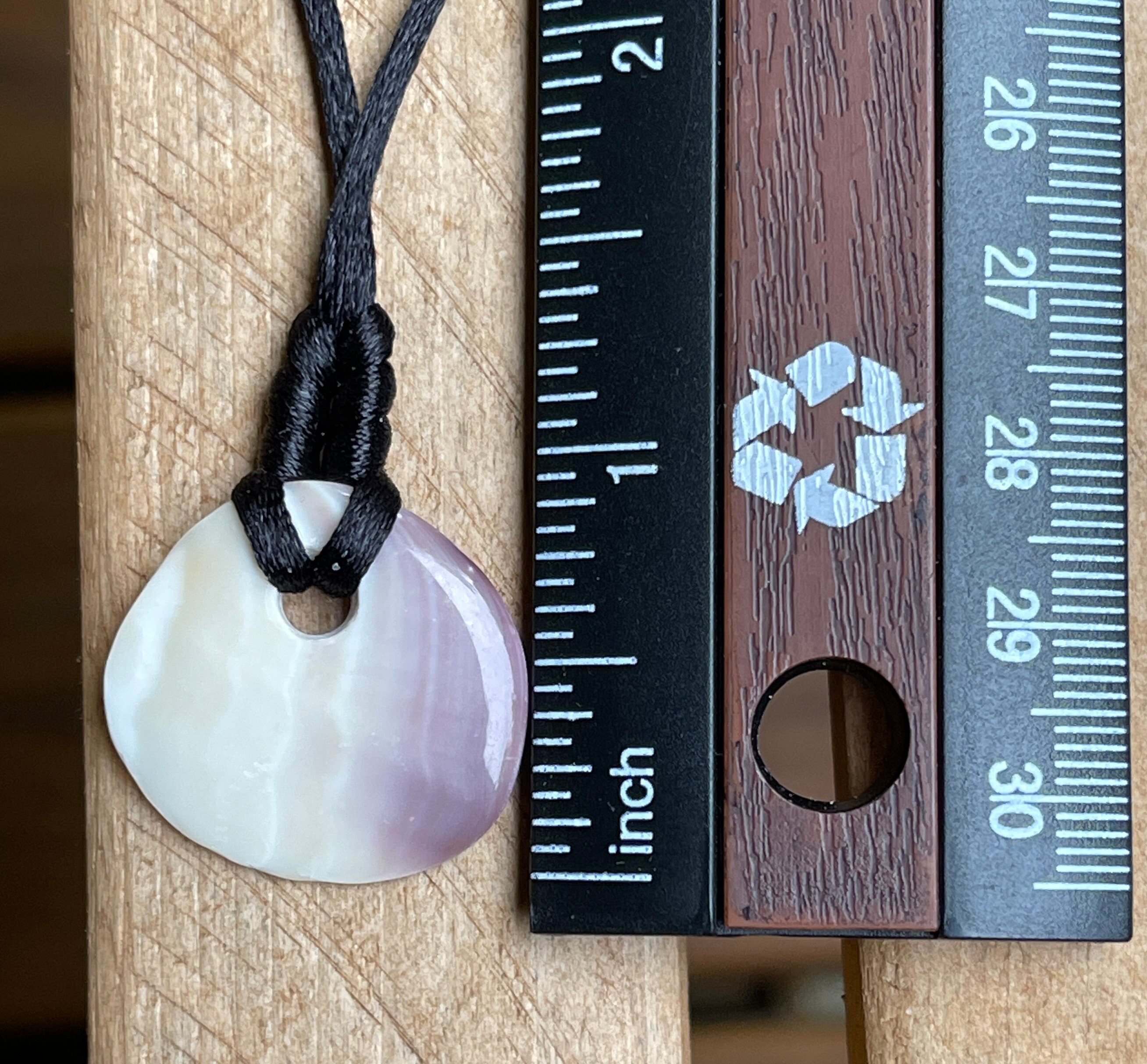 Shell Round Pendant Necklace Nylon Adjustable Cord Purple Wampum Shell ...