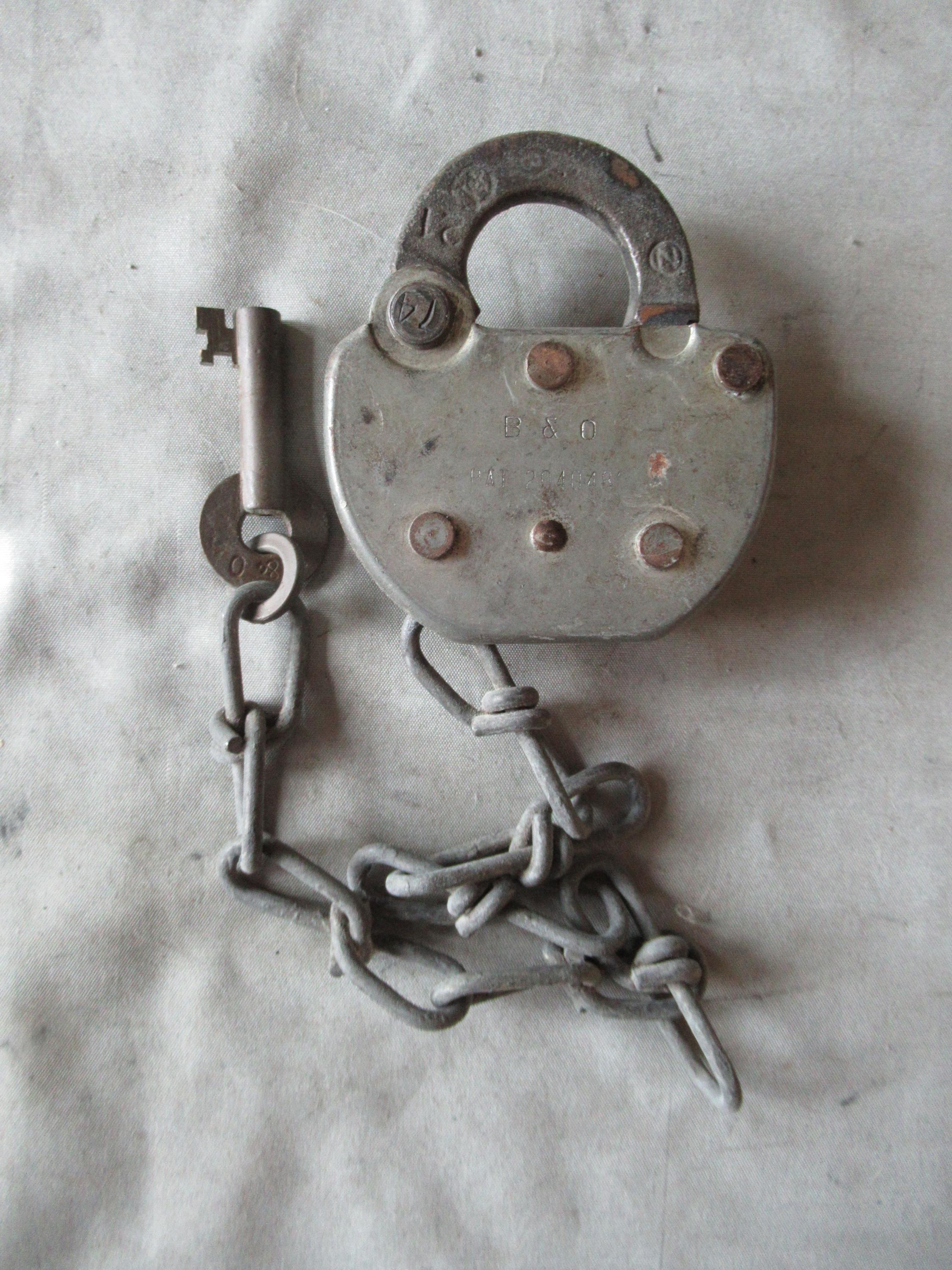 B&O Baltimore and Ohio Vintage Adlake Lock With Chain, Key. - Etsy