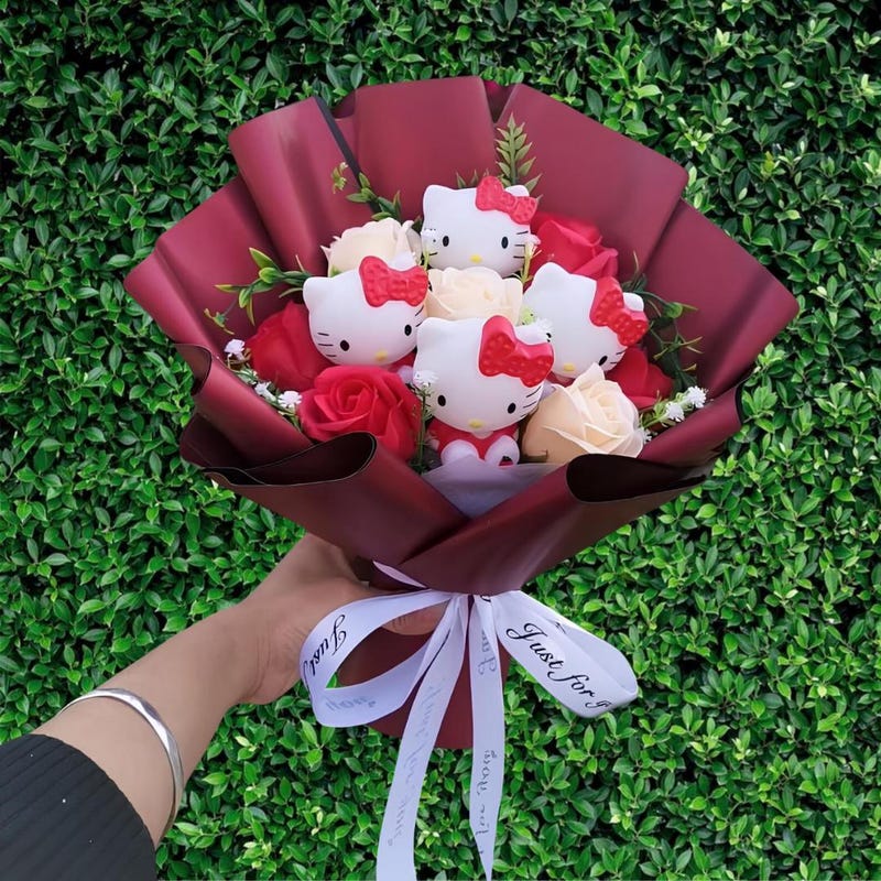 Heloo Kitty Custom Gifts - 60+ Gift Ideas for 2025