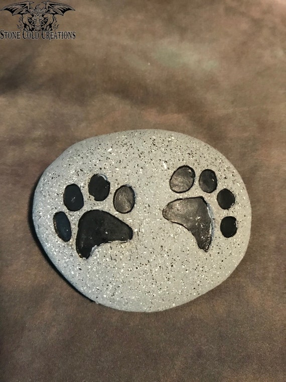 Latex Paw Prints Stone Concrete or Plaster Mold - Etsy