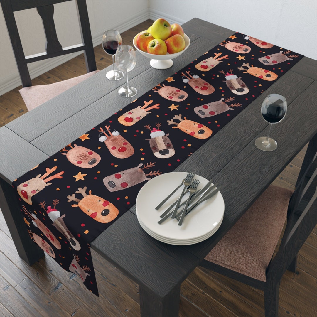 Cute Christmas Table Runner, Reindeer Face Watercolor Art Print ...