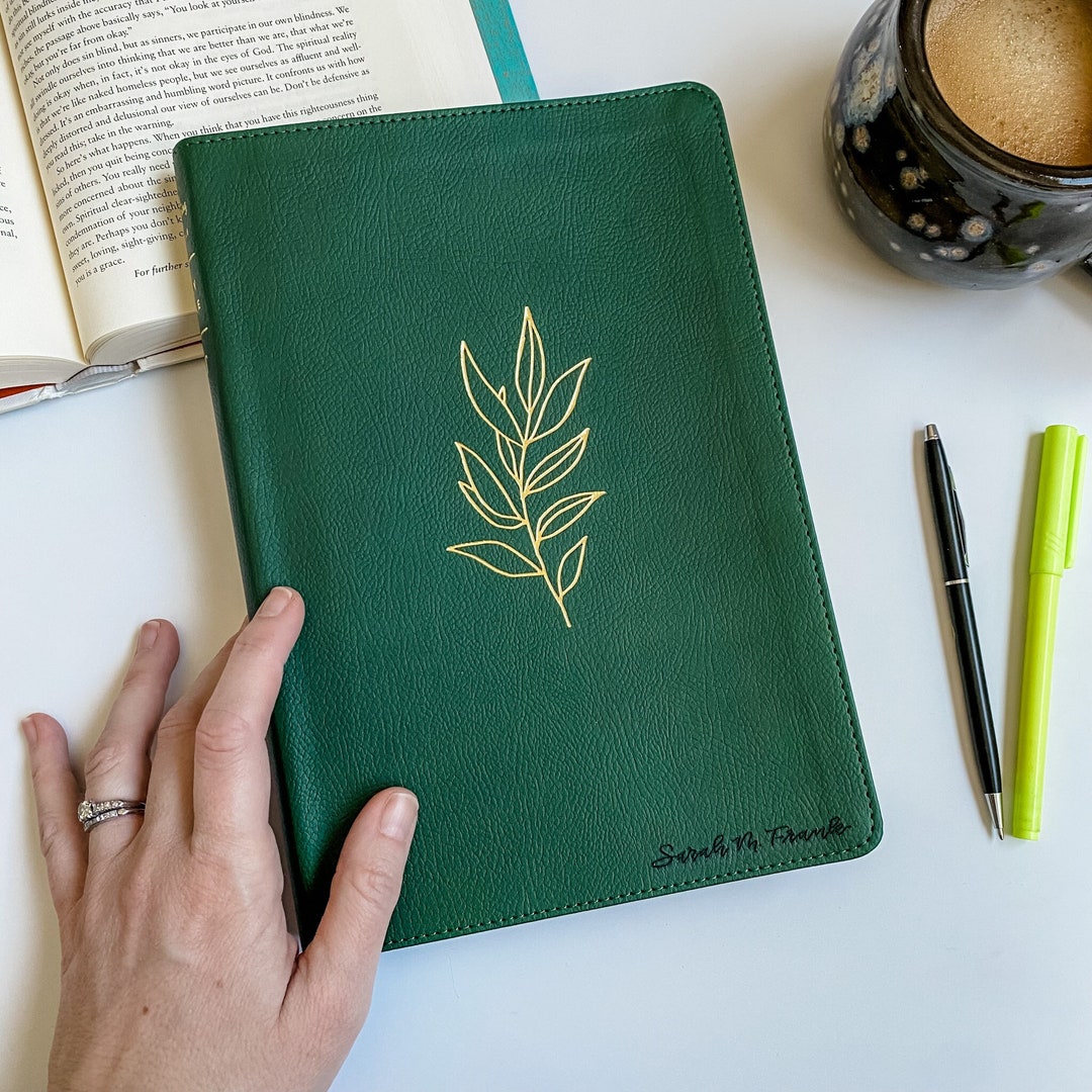 NLT Dayspring Bible - PERSONALIZED - Evergreen With Gold Branch ...