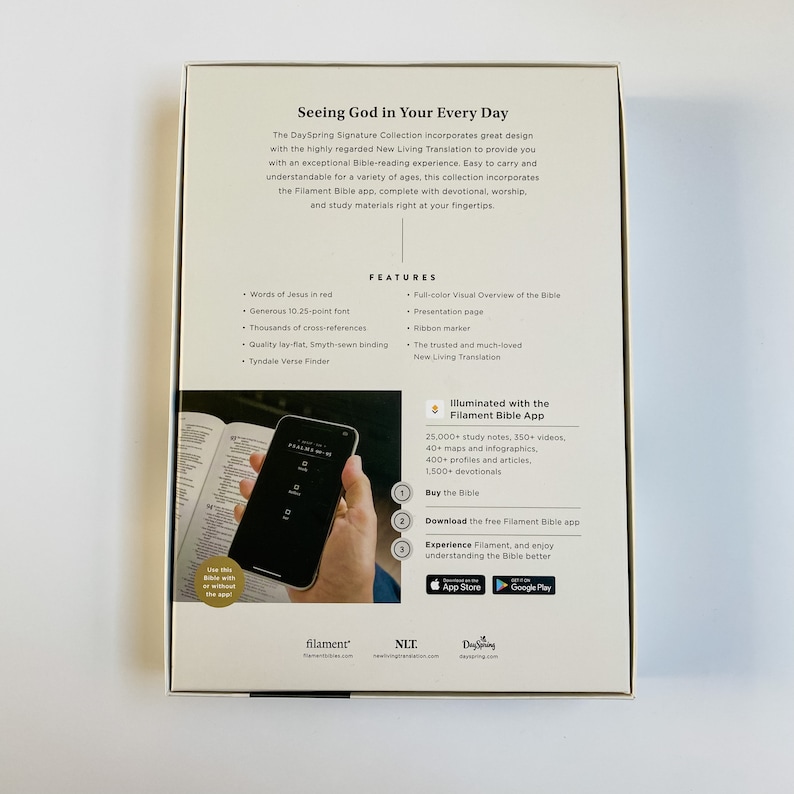 NLT Dayspring Bible PERSONALIZED Evergreen With Gold - Etsy