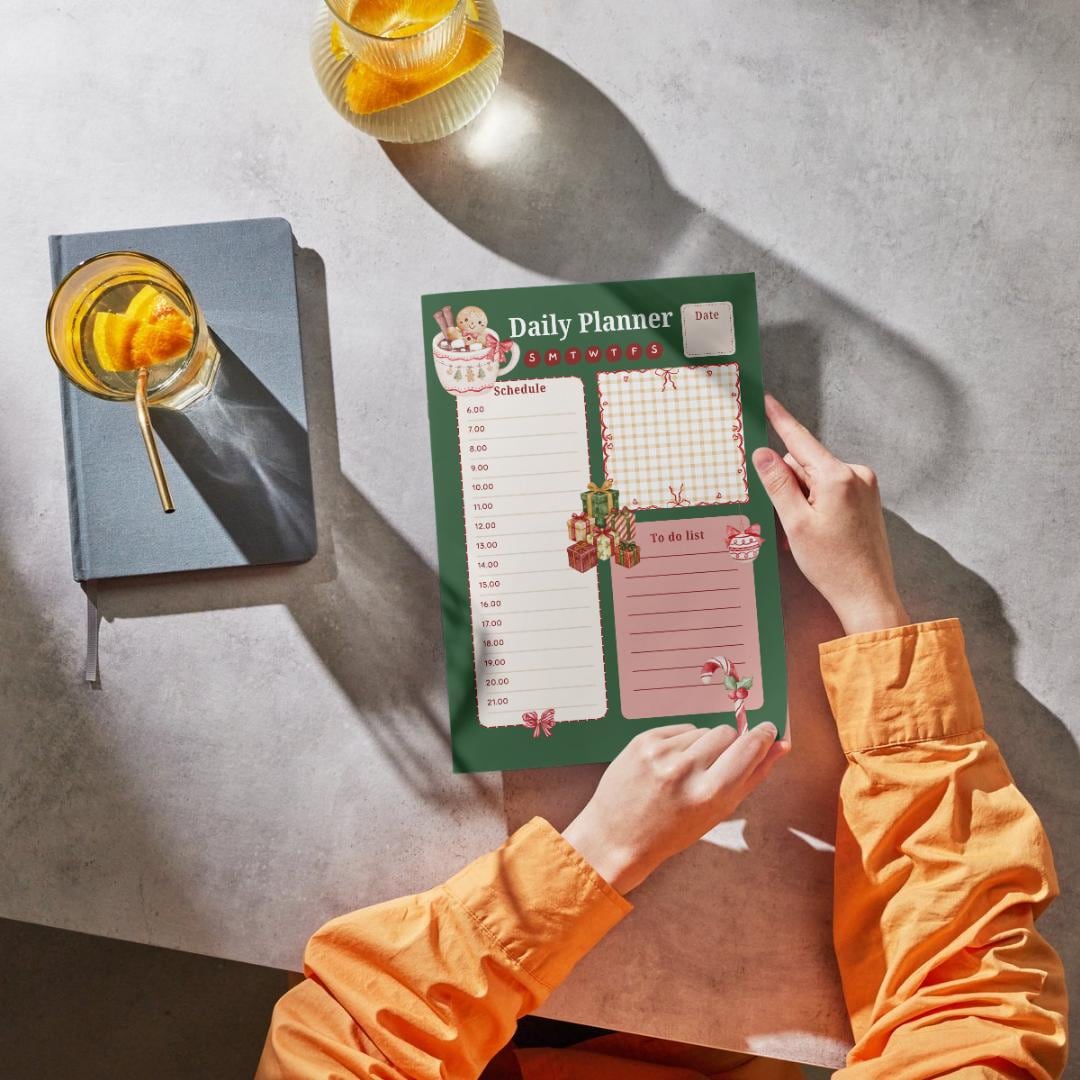 DAILY PLANNER Printable: Christmas Holiday Daily Schedule Digital to Do ...