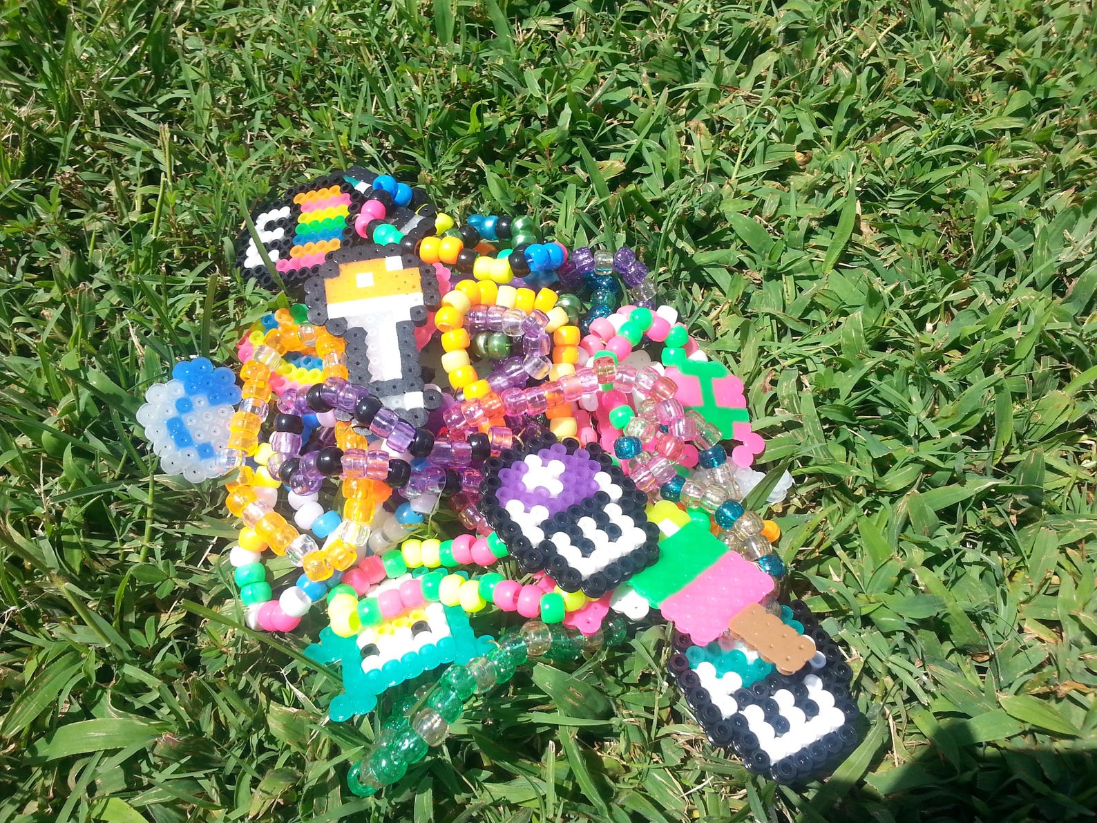 Mystery Kandi Bracelet Bundle – Kawaii Kandi Trading Singles With ...