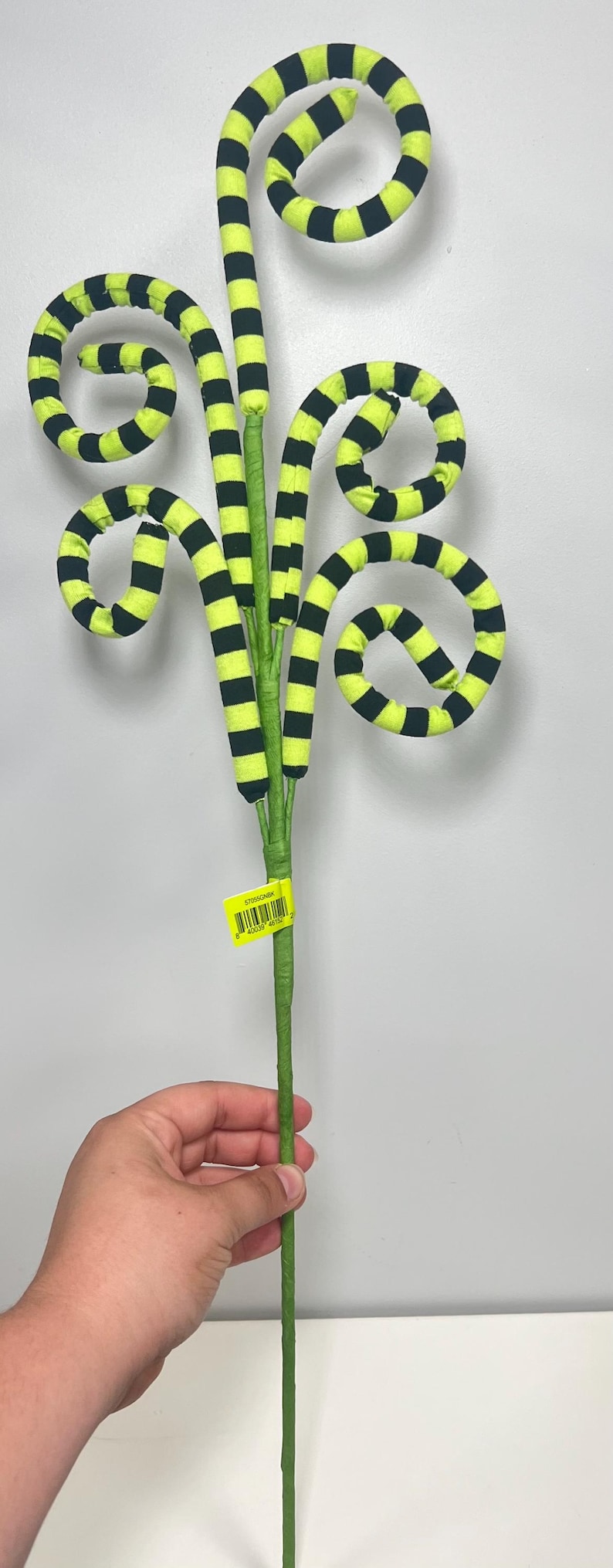Green & Black Halloween Curl Pick – Wired Swirl Spray for Wreaths ...
