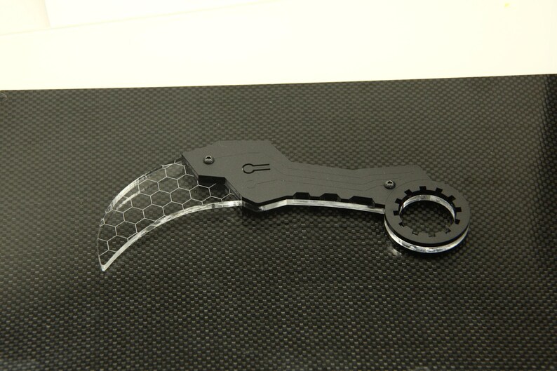 LED Illuminated Cyberpunk Cosplay Blade | Futuristic Light-up Prop ...