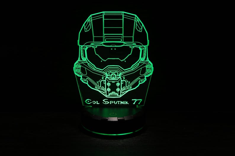 Master Chief Helmet | LED Light up Sign | Made in USA | Color Changing ...