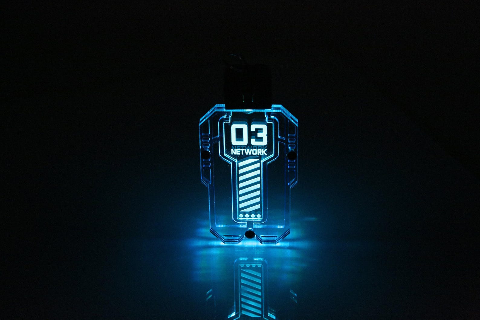 LED Cyberpunk Emergency Access Key Pendant - Cyberwear - Futuristic ...