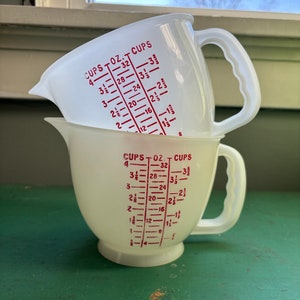 Set of 2 Vintage White Mix-n-store Tupperware Measuring Cups - Etsy