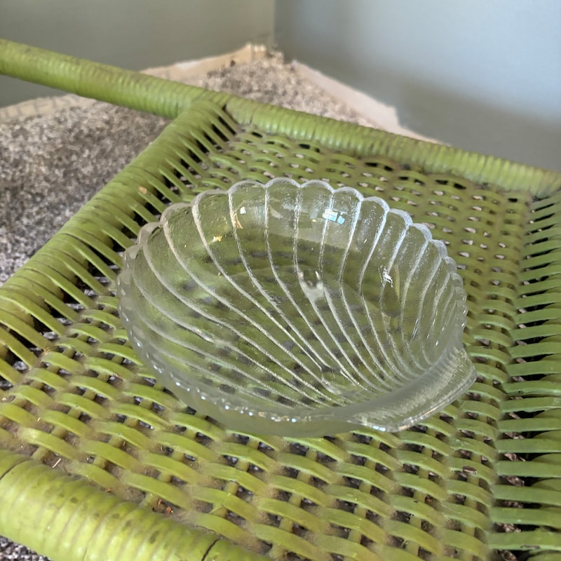 Clam Shell Bowl - Etsy