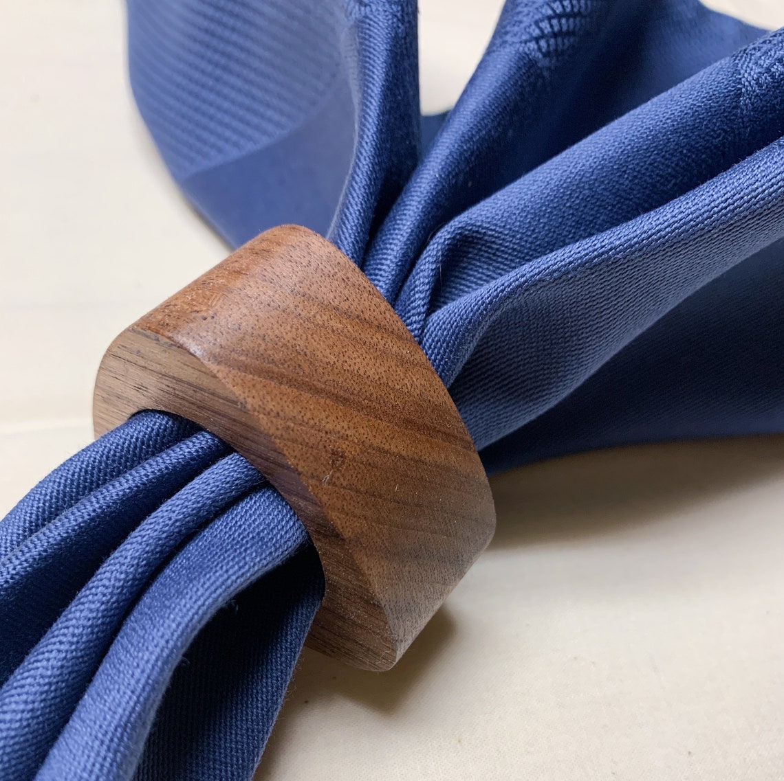 Walnut Napkin Rings, Reuleaux Triangle, Set of 4 - Etsy