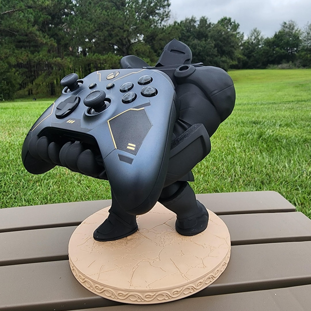 3D Printed Knight Holder – Gaming Controller or Phone Stand, Unique ...