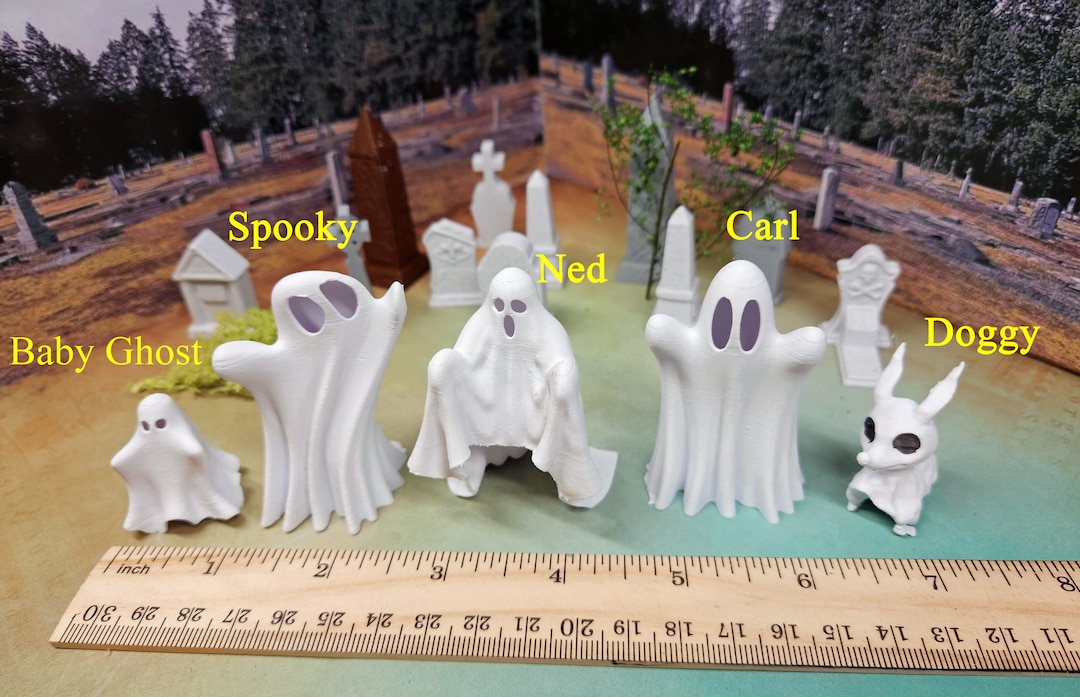 1:24 (half Scale) Ghost. Choice of 5 Figures. White Plastic for ...