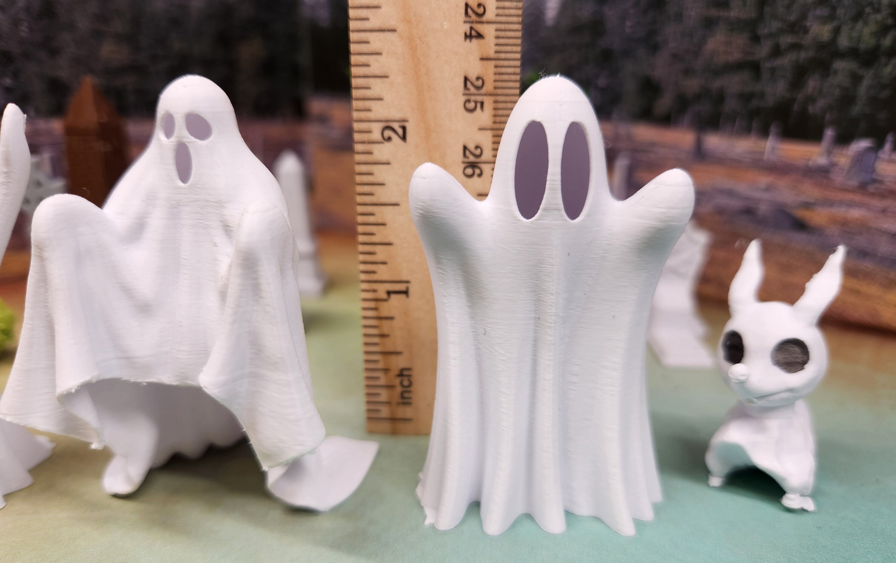 1:24 (half Scale) Ghost. Choice of 5 Figures. White Plastic for ...
