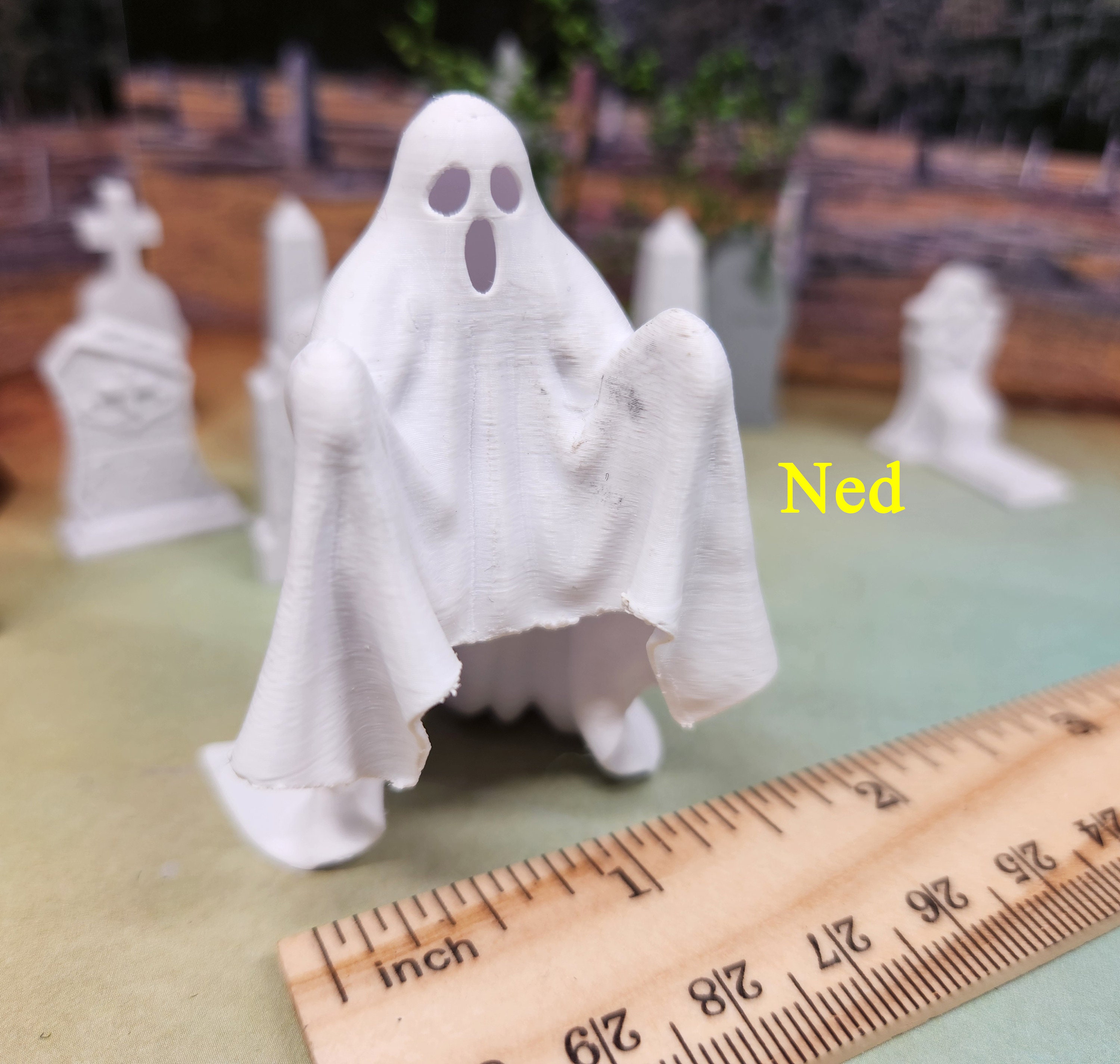 1:24 (half Scale) Ghost. Choice of 5 Figures. White Plastic for ...