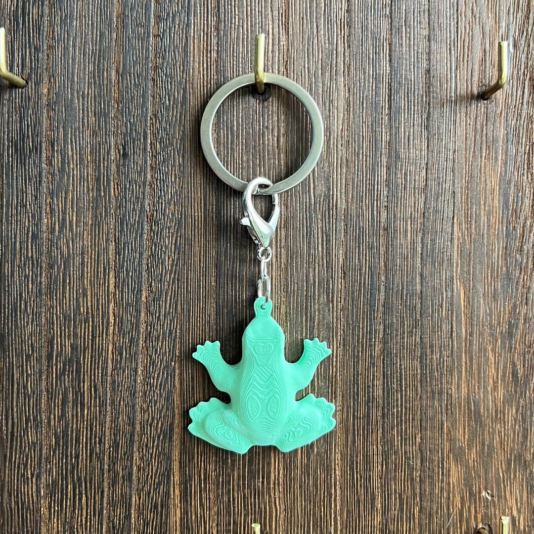 Frog Key Chain | 3D Printed Keychain | Green Frog Backpack Accessory - Etsy
