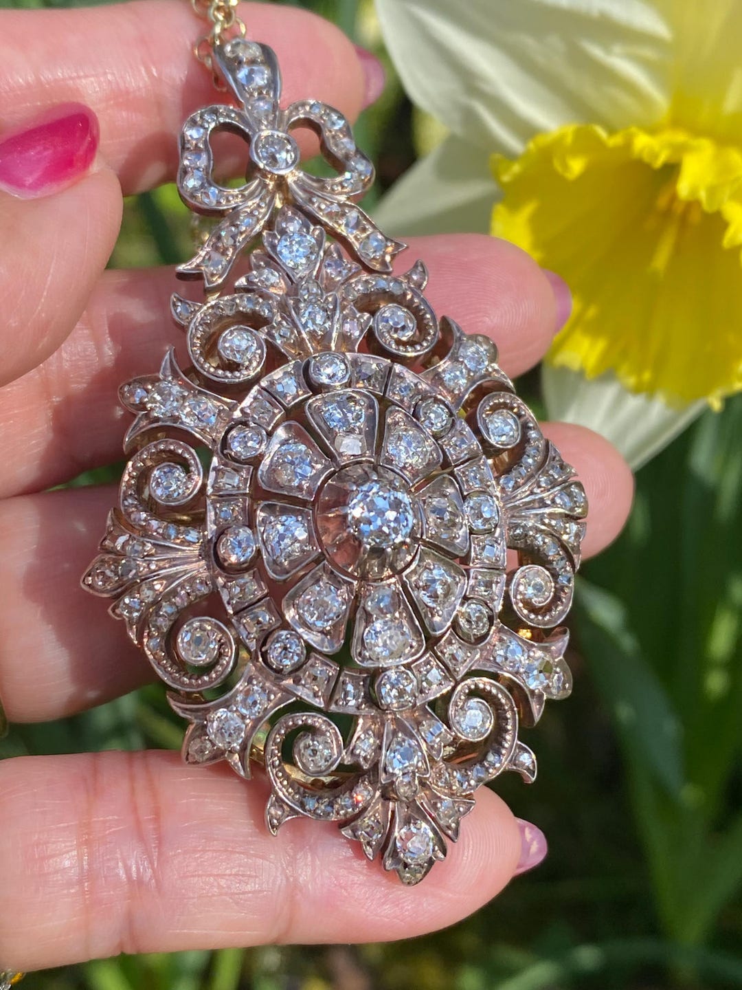 Belle Époque Diamond Bow Scroll Pendant Brooch C.1890–1910 18ct Gold ...
