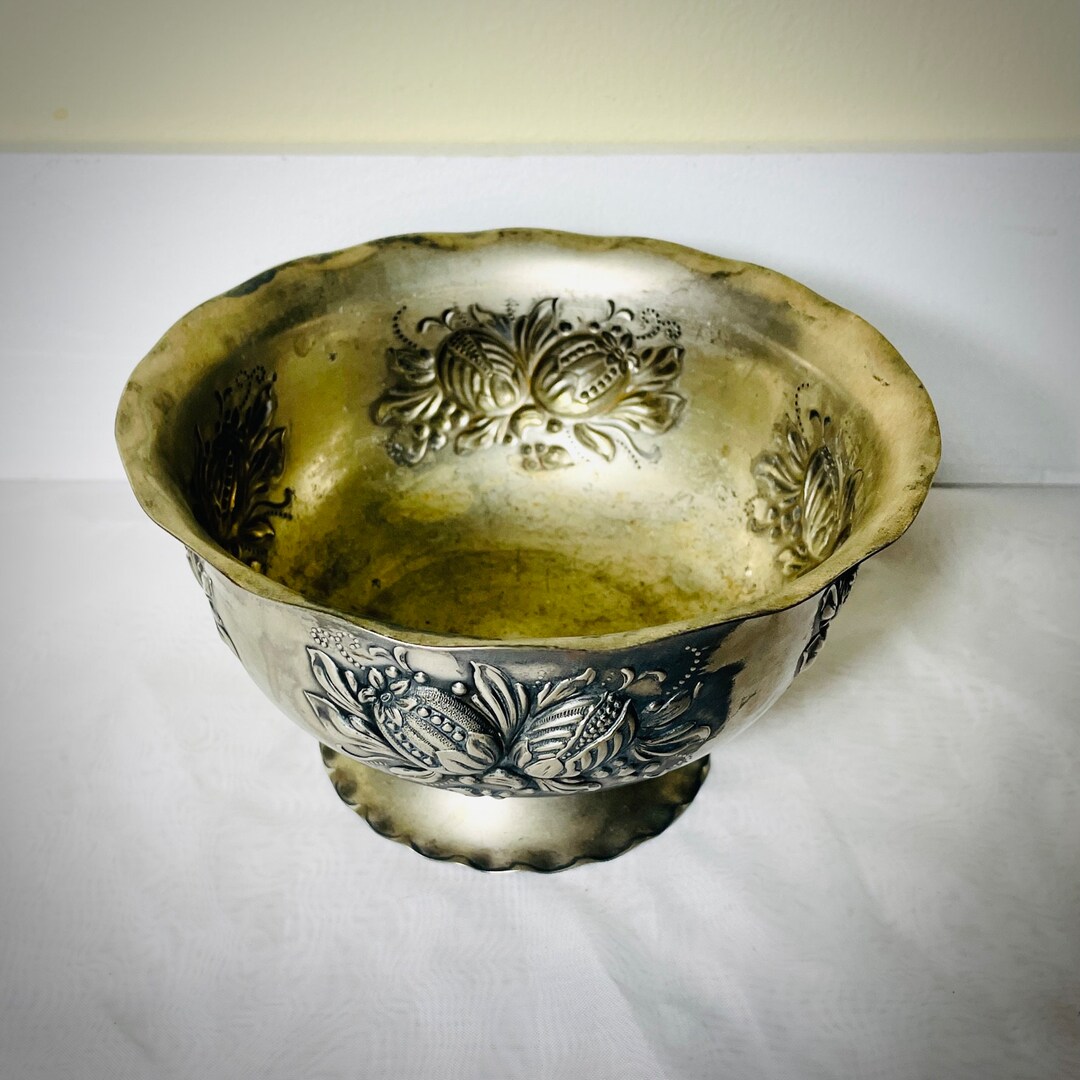 Vintage Prima Nils Johan Nickel Silverplate Fruit Nut Pedestal Bowl ...