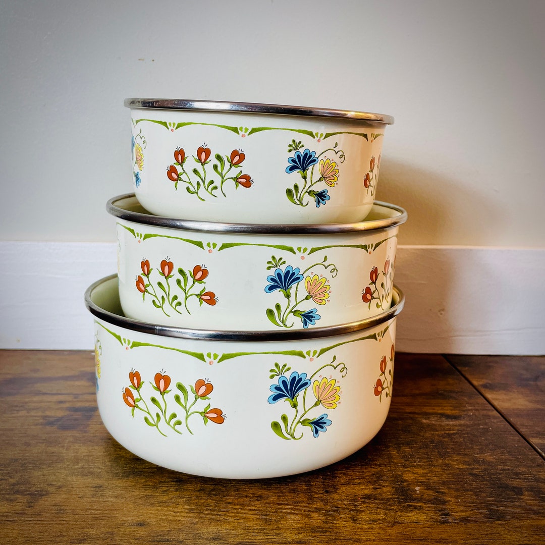 Vintage Set of 3 Nested Enamelware Tin Bowls - Etsy
