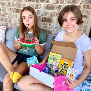 Tween Book Box "summertime and the Reading is Easy" - Etsy