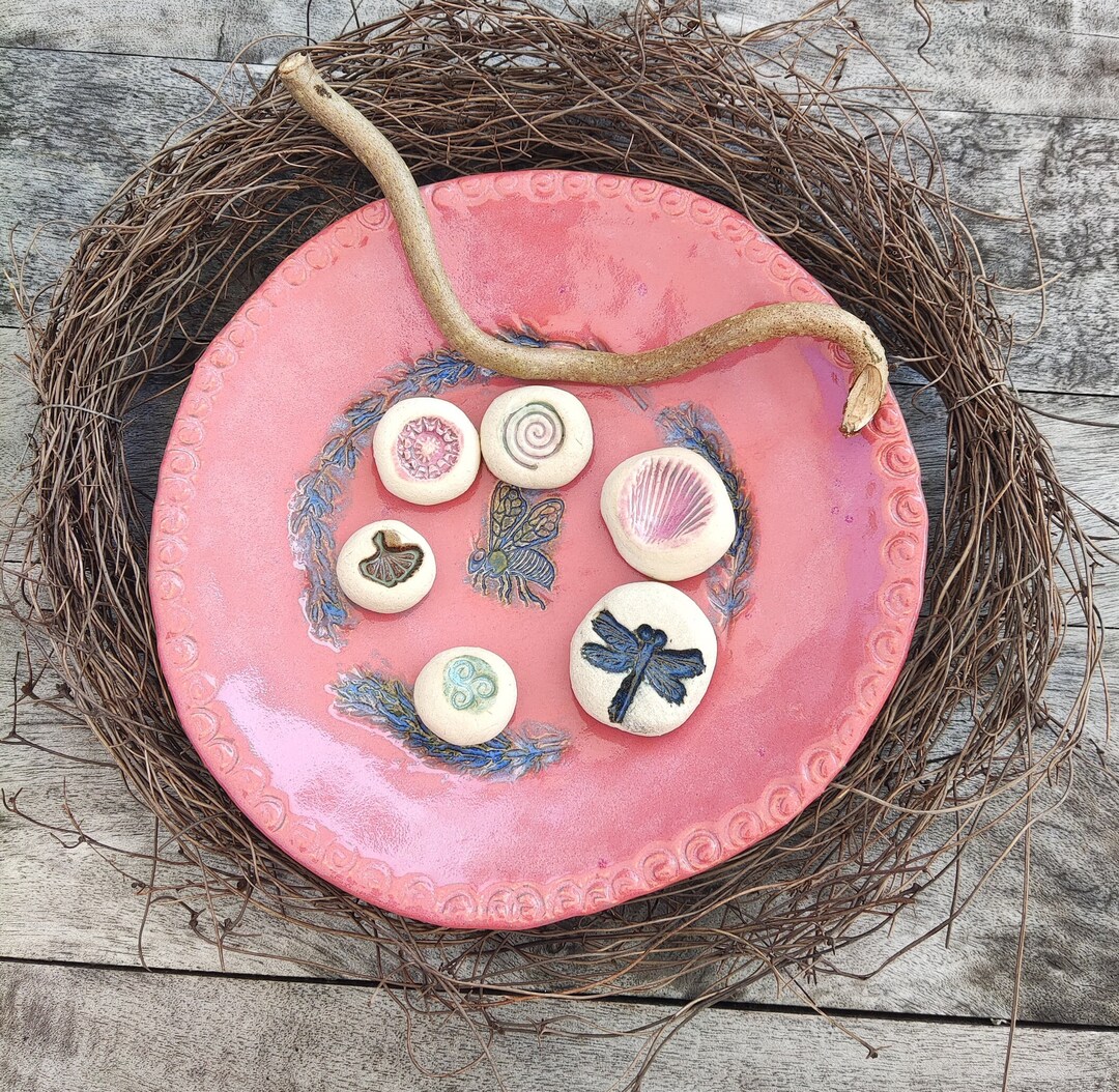 Insect Drinking Trough // Water Trough for Insects // Bee Drinking ...