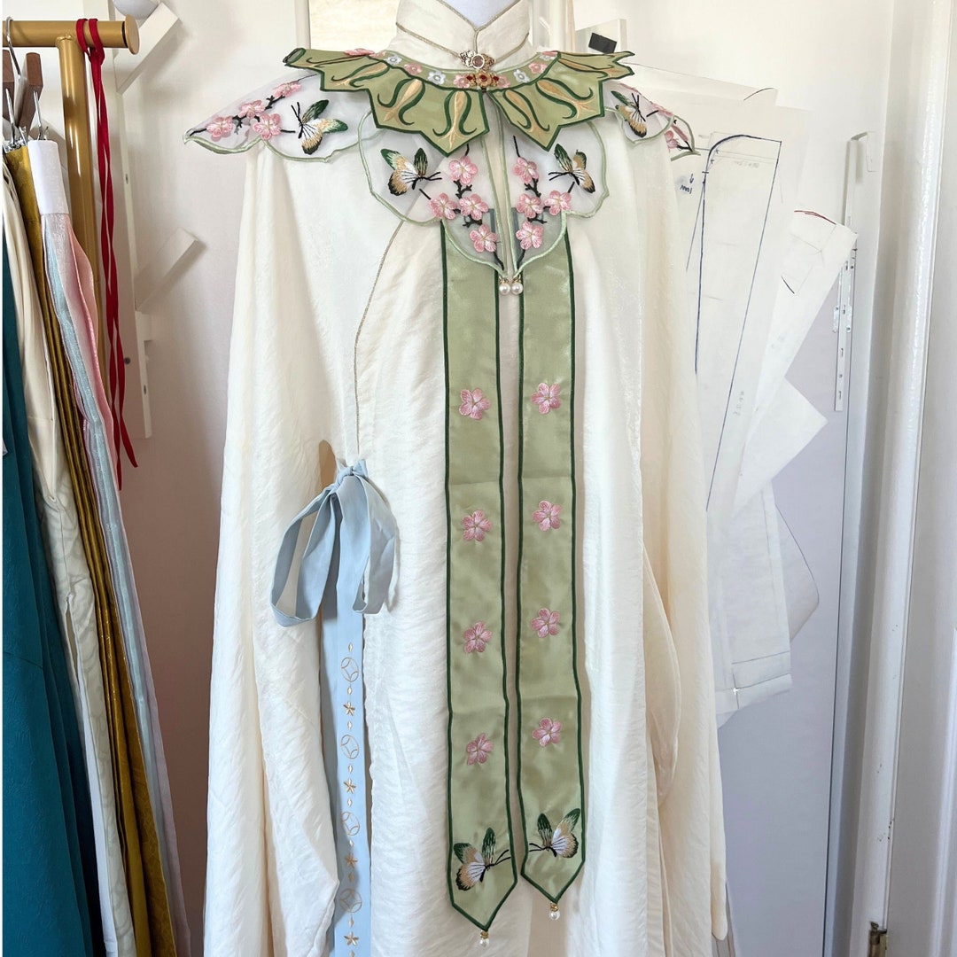 Traditional Hanfu Accessory, Yunjian Collar, Floral Embroidered, Cloud ...