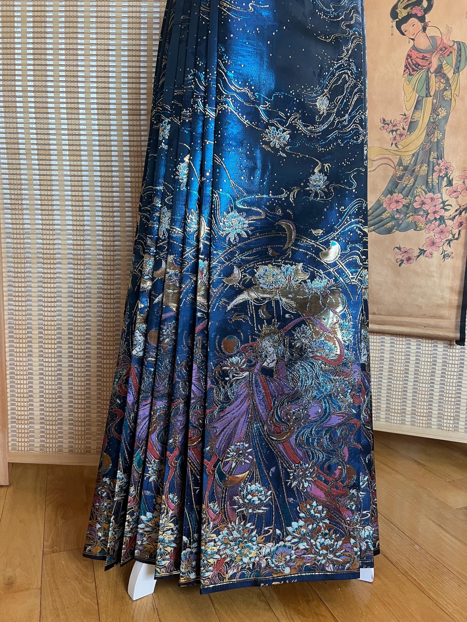 Holiday, Chinese Traditional Hanfu, Classy Shinny Brocade, Ming Dynasty ...