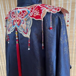 Hanfu Accessories, Chinese Yunjian Collar, Embroidered Cloud Shoulder ...