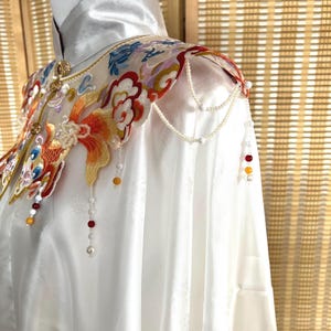 Chinese Hanfu Accessories, Yunjian Garment Collar, Embroidered Cloud ...