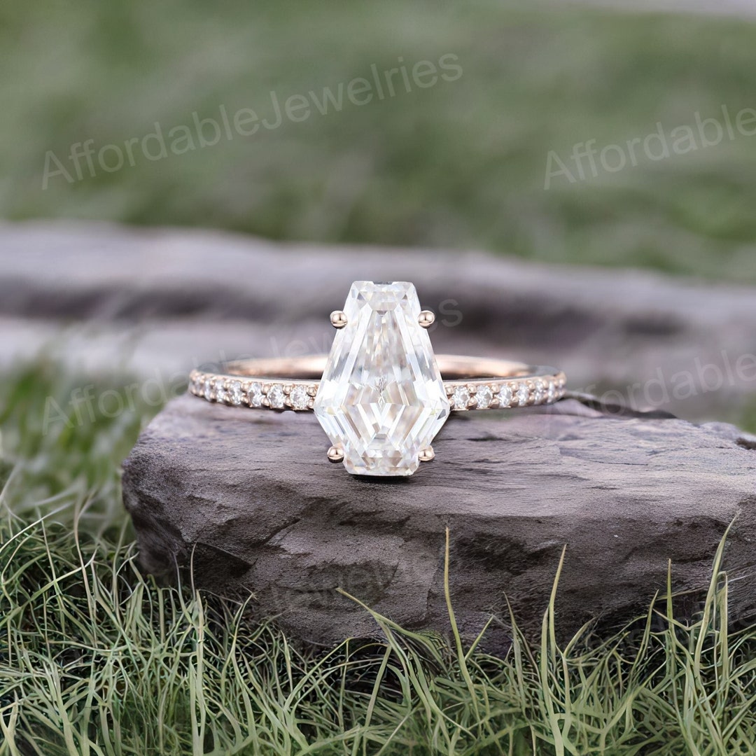 Art Deco Coffin Cut Moissanite Engagement Ring Unique Diamond Cluster ...