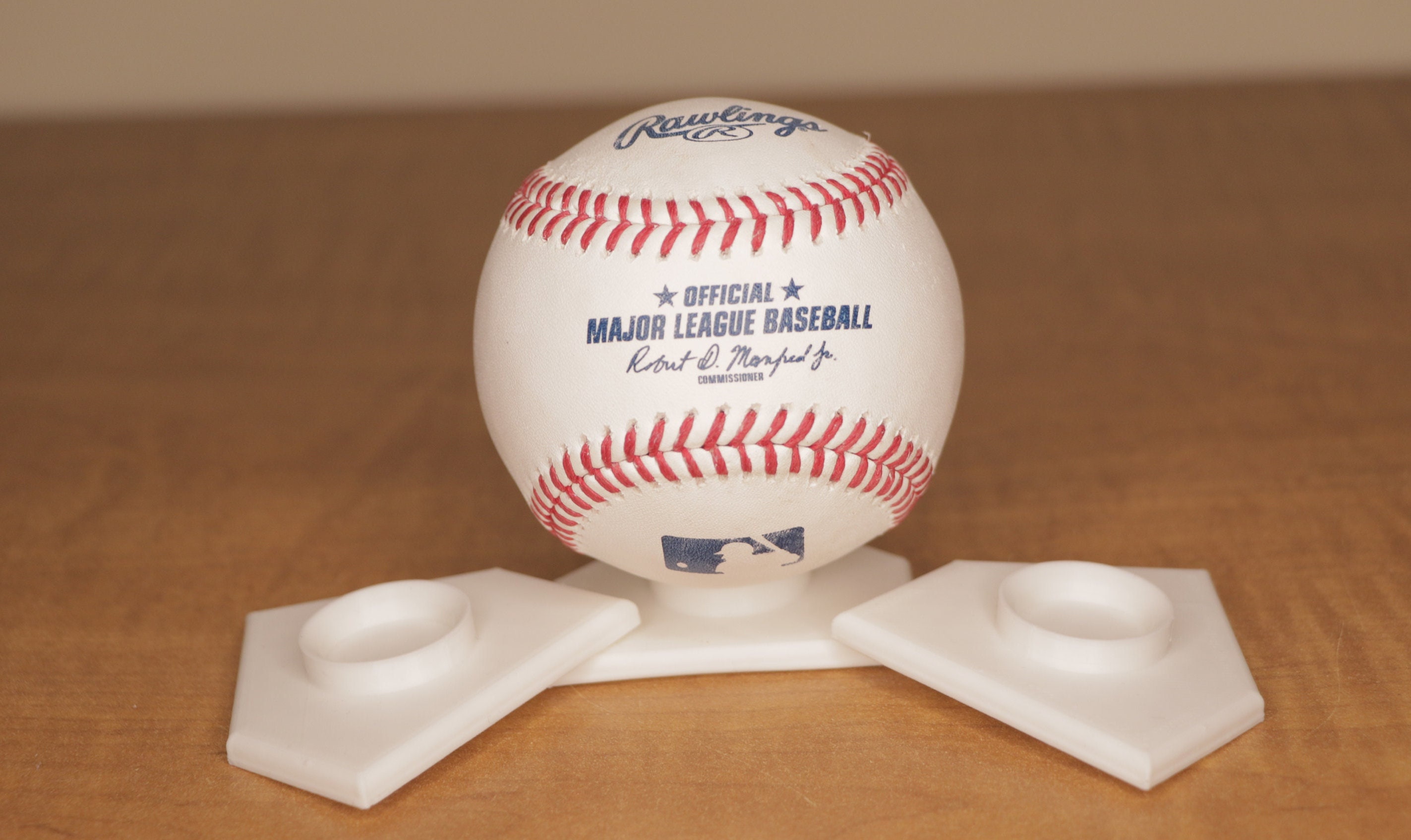 Baseball Display Stand / Baseball Desk Holder / Autographed Baseball ...