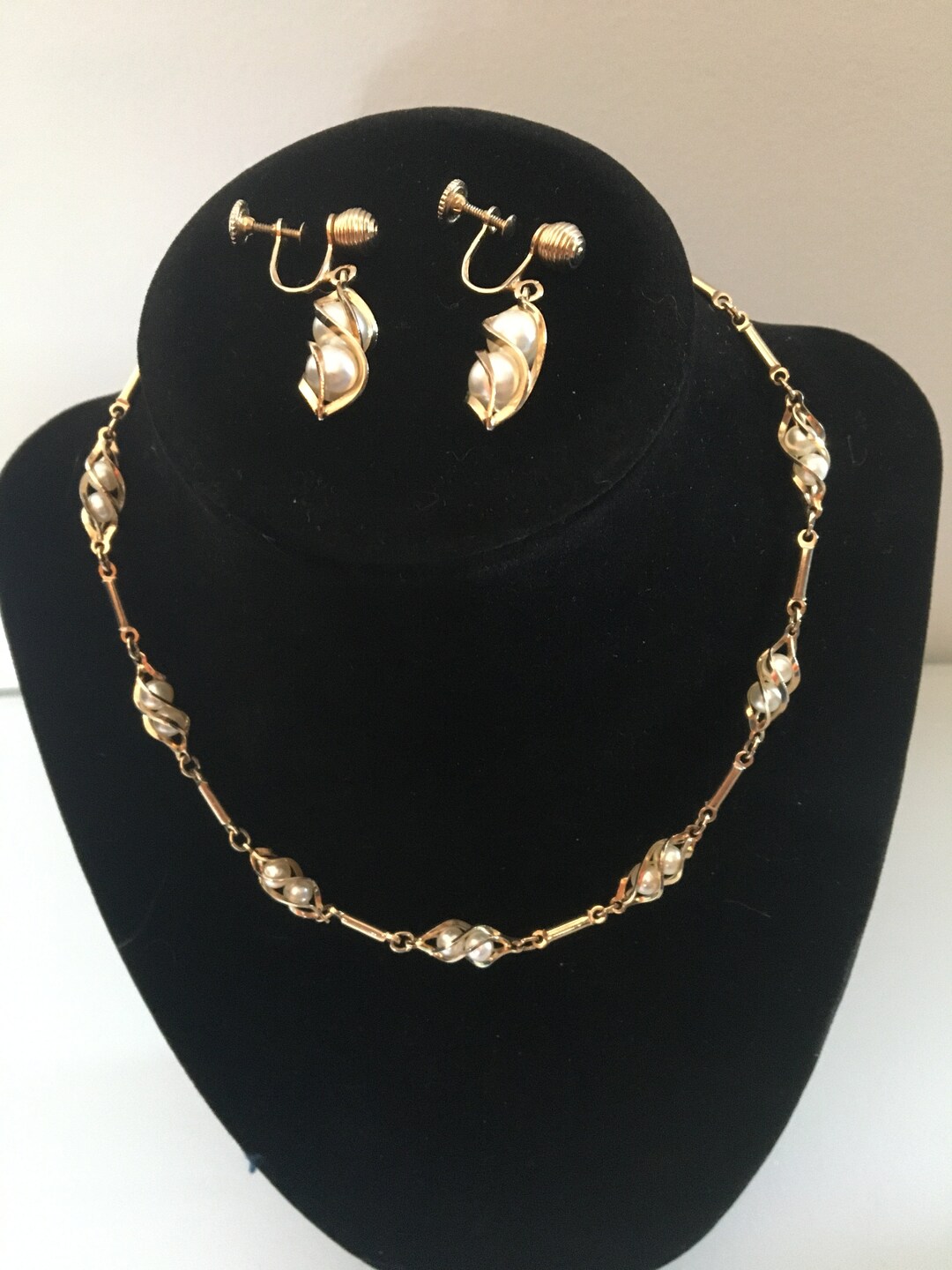 Sarah Coventry Set, Golden Tone, Faux Pearls, Sarah Coventry Necklace ...