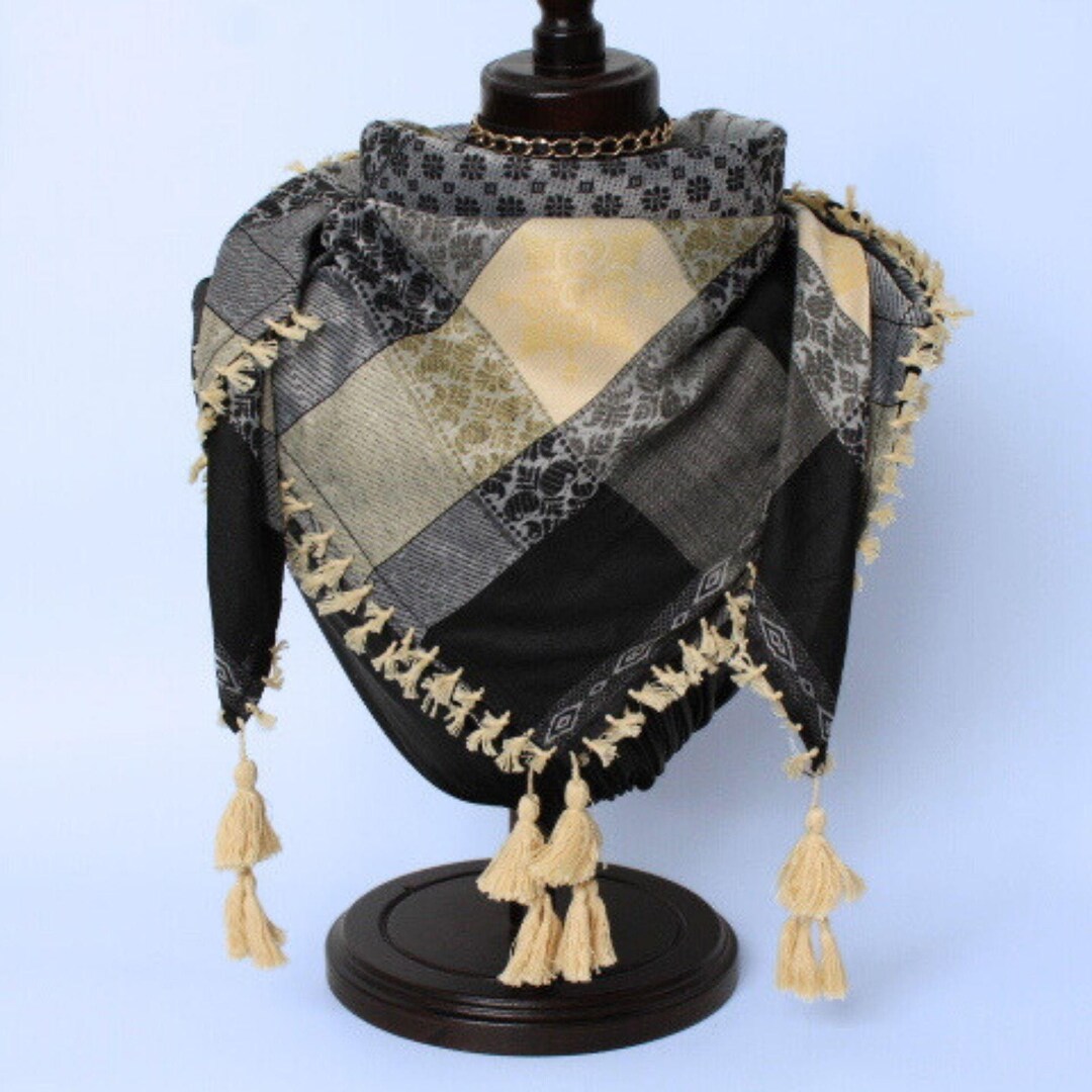 Shemagh Scarf: Keffiyeh Unisex Cultural Gift for Streetwear & Travel ...