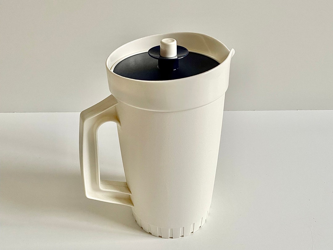 Fantastic Vintage Tupperware Pitcher With Navy Lid 1970s Retro Large ...